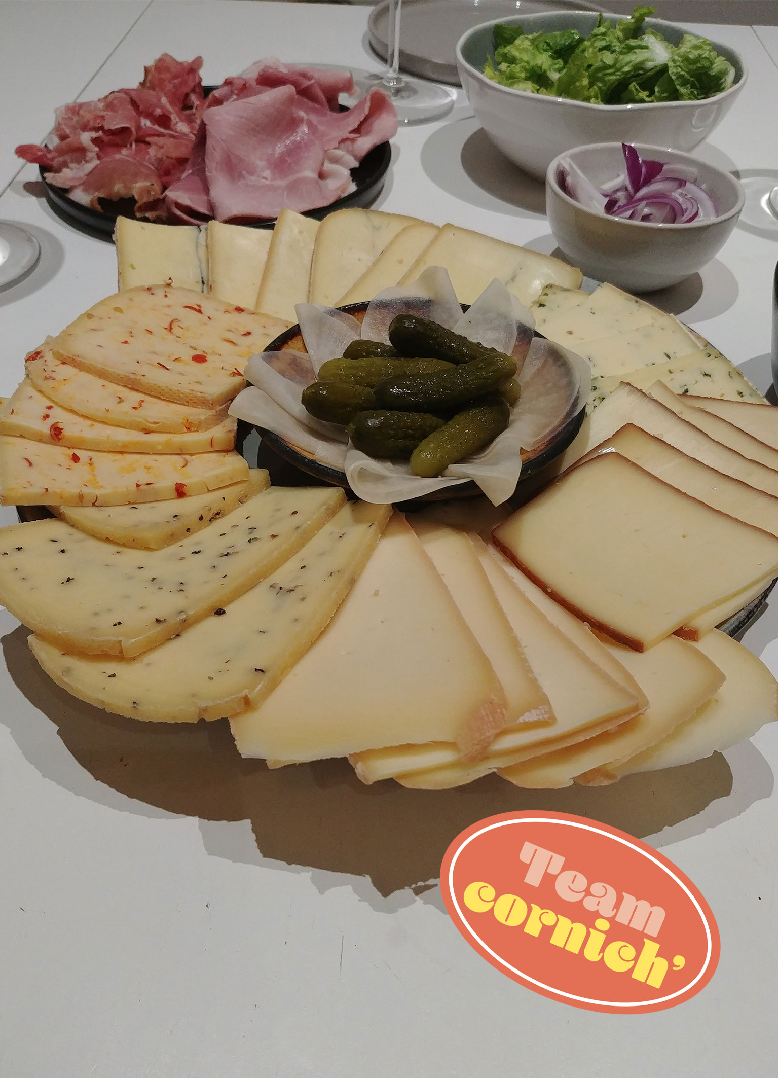 Trucs et astuces pour une Raclette party réussie - Monbleu